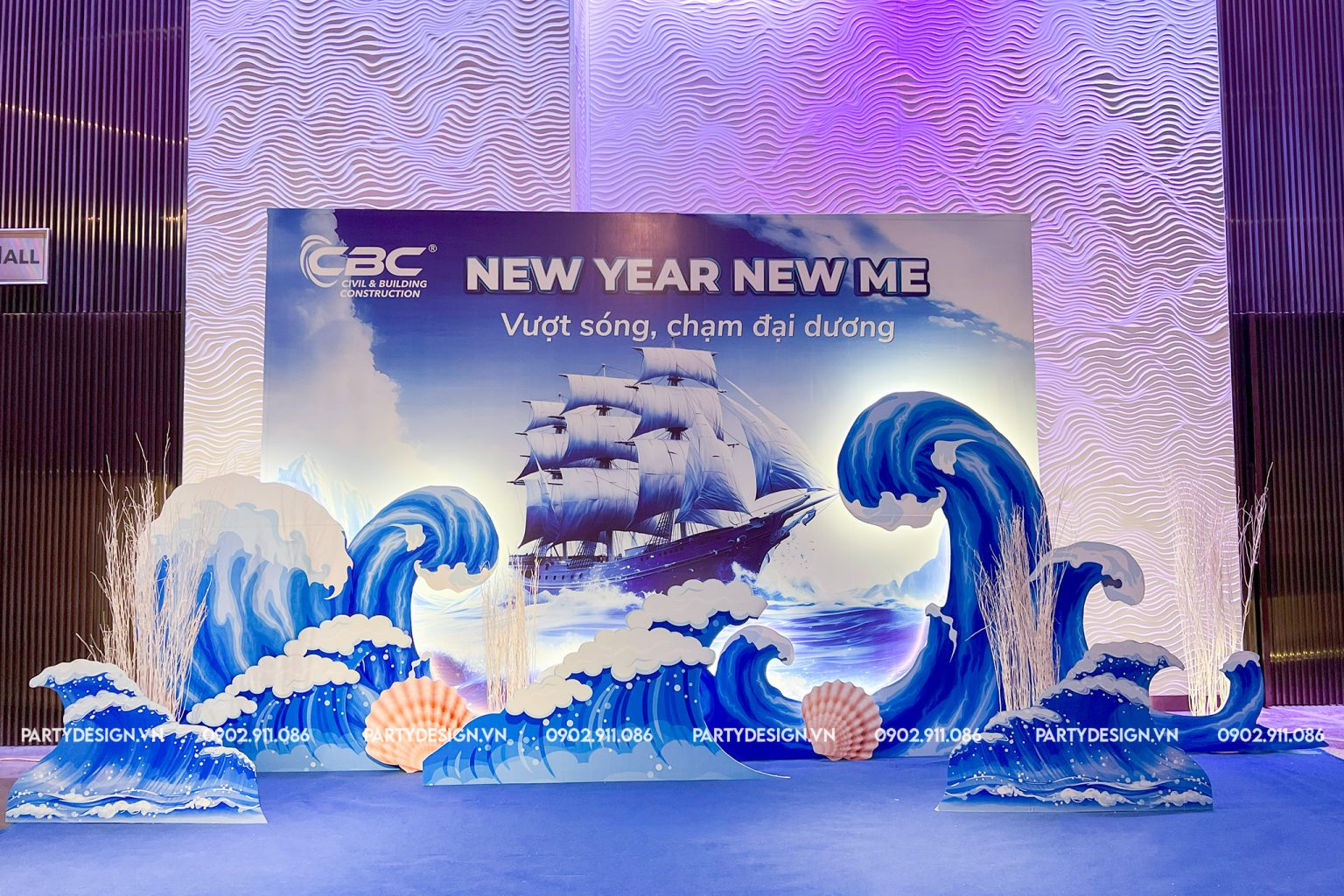 Backdrop Vượt Sóng, tone xanh biển - công ty CBC - Party Design VN
